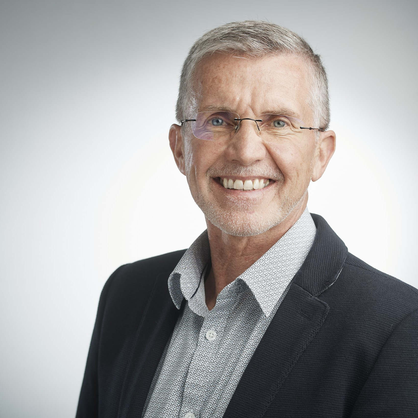 Netstal Management • Innovationstreiber im Spritzgiessverfahren