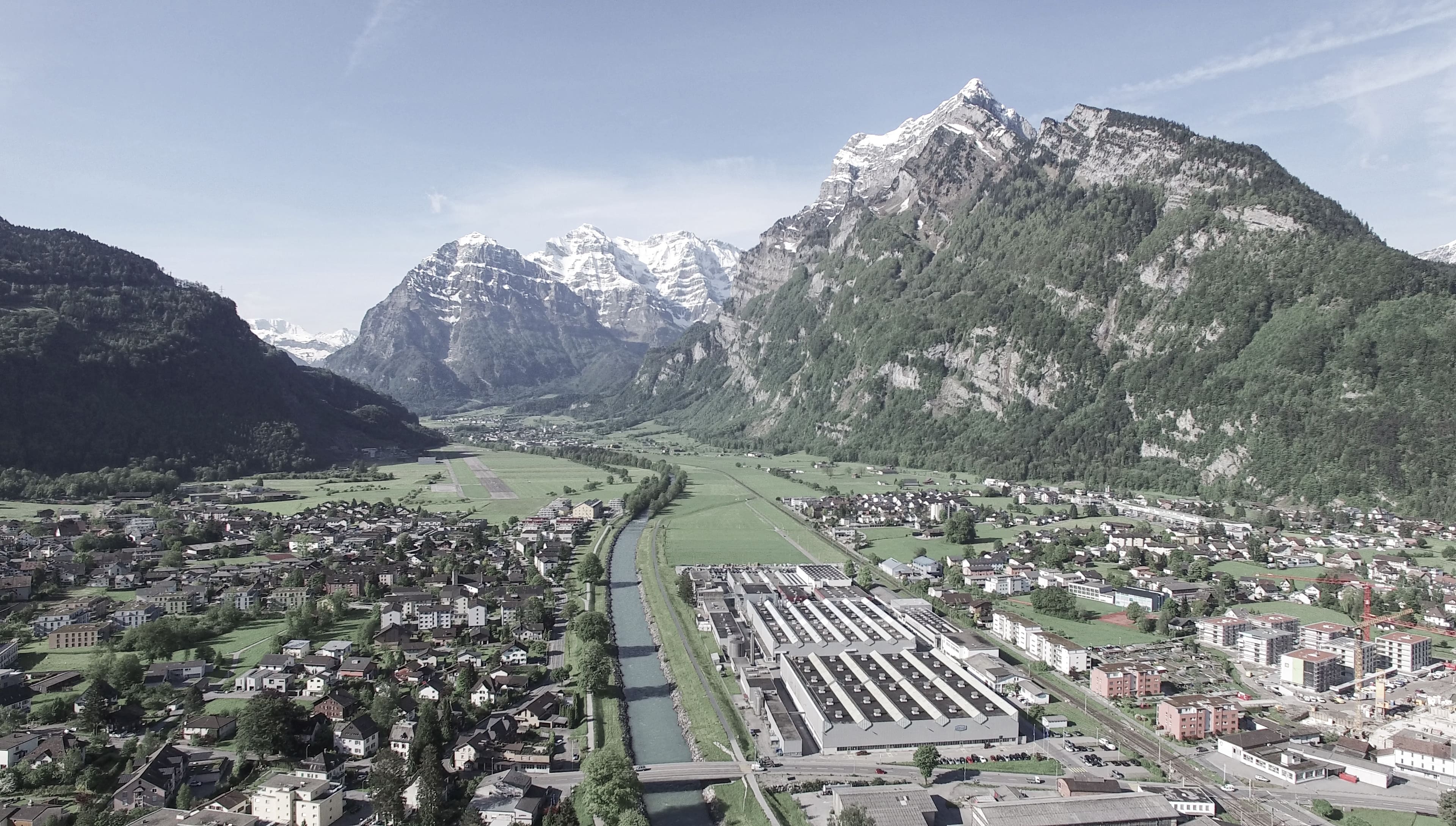 Netstal's Sustainability • Embracing ESG & Eco-Innovations